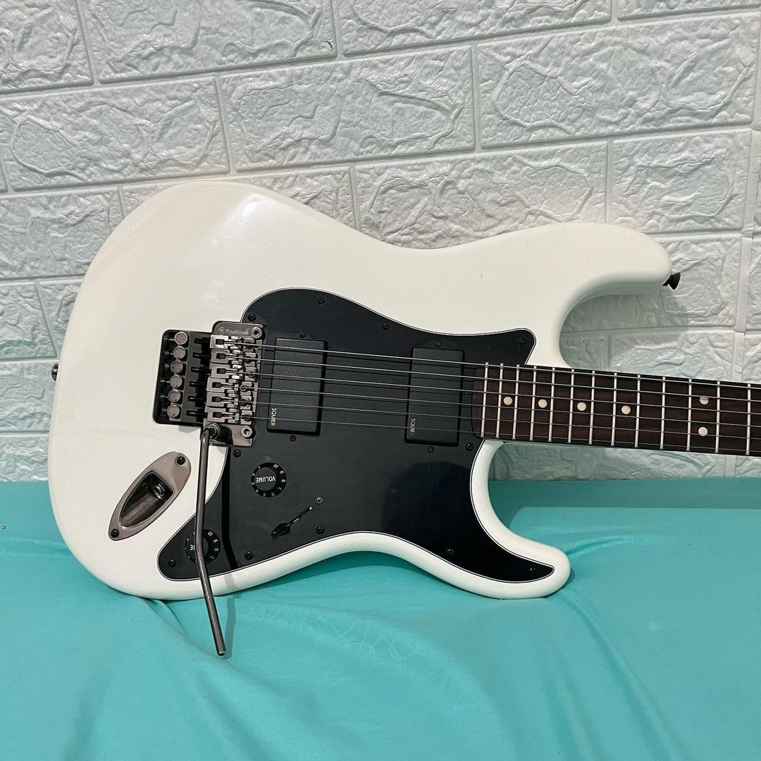 Squier Stratocaster Active HH Reverse Headstock Contemporary by fender ...