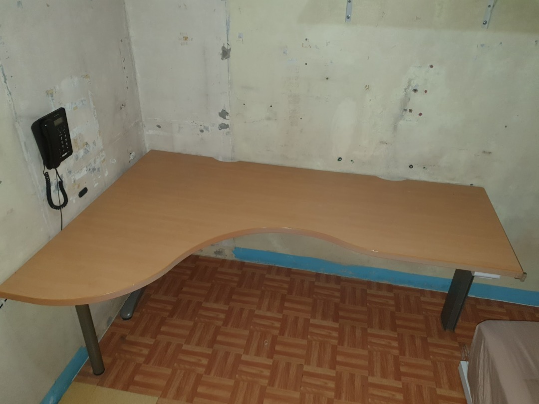 Steelcase L Office Table Heavy Duty (left side) on Carousell