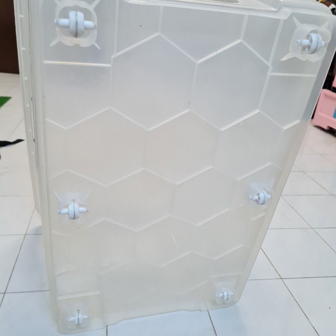 8L Storage Boxes With 6 Wheel, Furniture & Home Living, Home ...