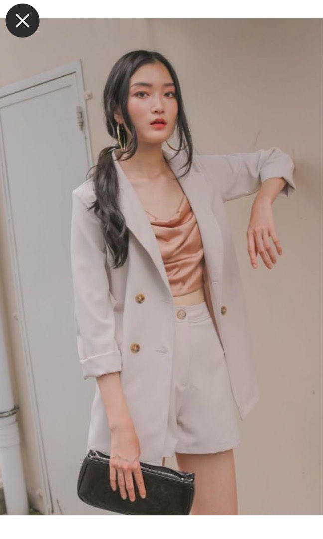 Strong suit blazer in cream, Women's Fashion, Coats, Jackets and ...