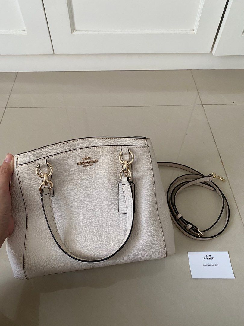 Tas Coach warna Putih, Barang Mewah, Tas & Dompet di Carousell