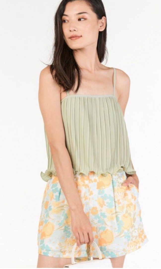 TCL Ristelle Pleated 2 Way Top (Sage), Women's Fashion, Tops ...