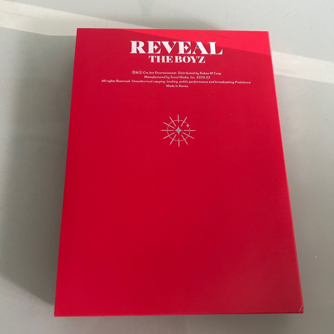 THE BOYZ 1st album REVEAL 專輯, 興趣及遊戲, 收藏品及紀念品, 韓流 - Carousell