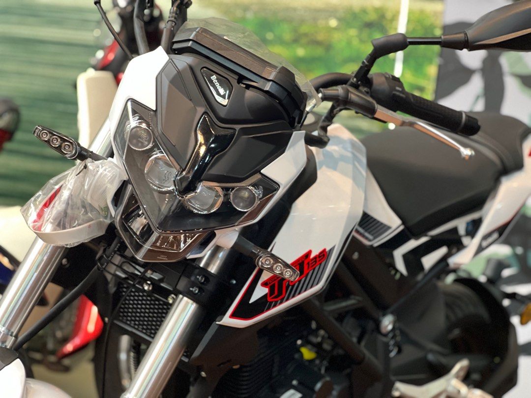 新車Tnt 135, 機車, 新車在旋轉拍賣