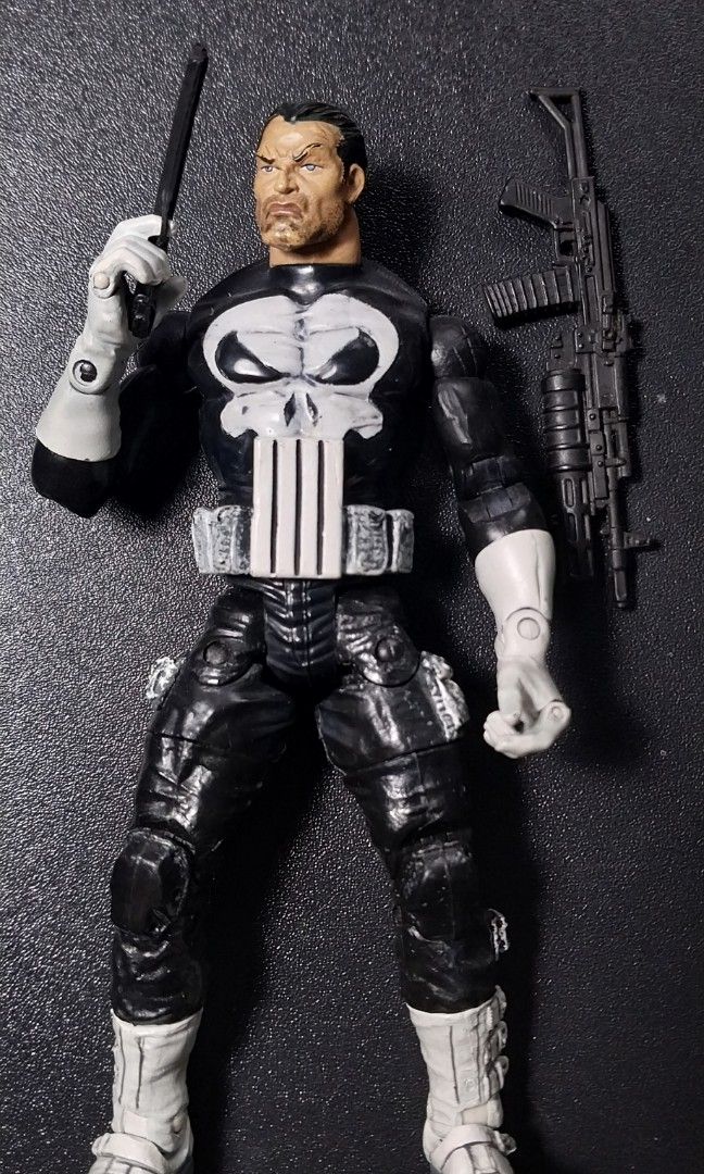 Toybiz Punisher + display base, Hobbies & Toys, Toys & Games on Carousell