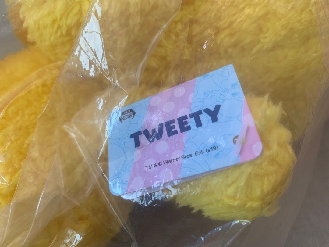 Tweety Bird Plushie Looney Tunes, Hobbies & Toys, Toys & Games on Carousell