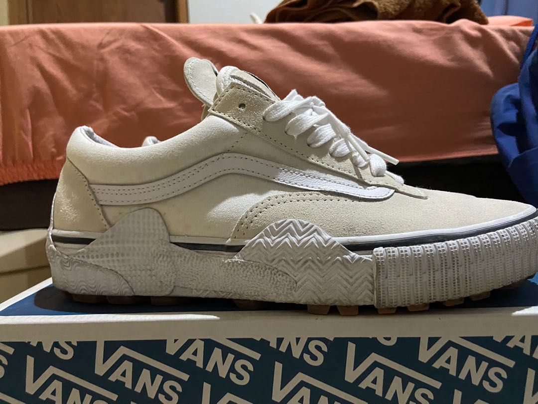 Vans Cap Mash Lo Lx 42.5, Fesyen Pria, Sepatu , Sneakers di Carousell
