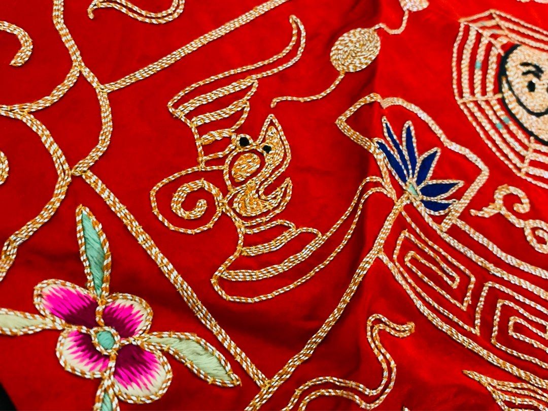 Vintage Peranakan Altar Cloth for Medium, Hobbies & Toys, Memorabilia ...