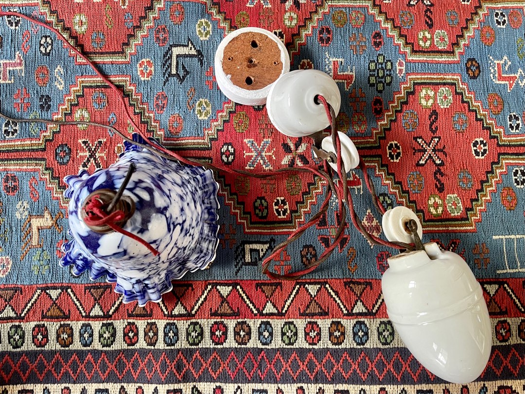 Vintage peranakan pulley pendulum lampshade set, Hobbies & Toys ...