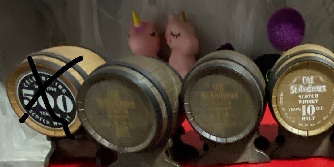 Whisky in vintage mini barrels, Food & Drinks, Beverages on Carousell
