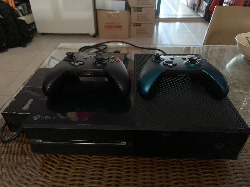 xbox 1, Video Gaming, Video Game Consoles, Xbox on Carousell