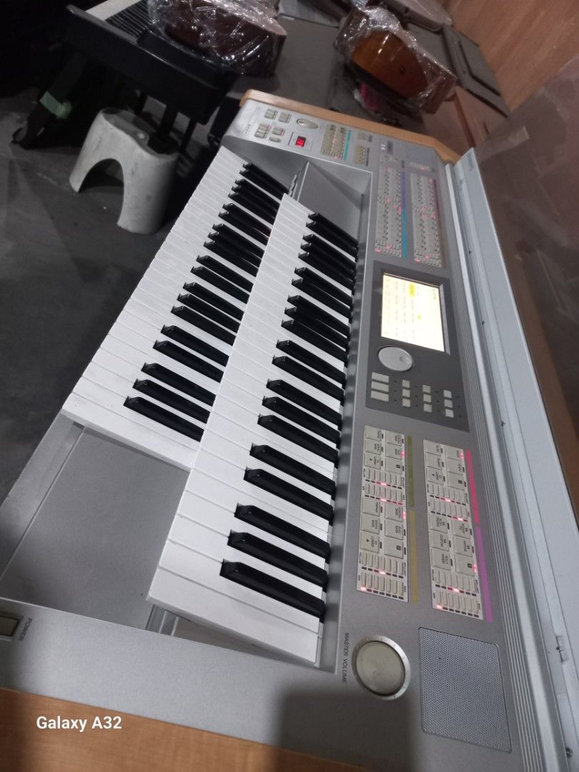Yamaha Stagea ELS-01 Organ, Hobbies & Toys, Music & Media, Musical Instruments on Carousell