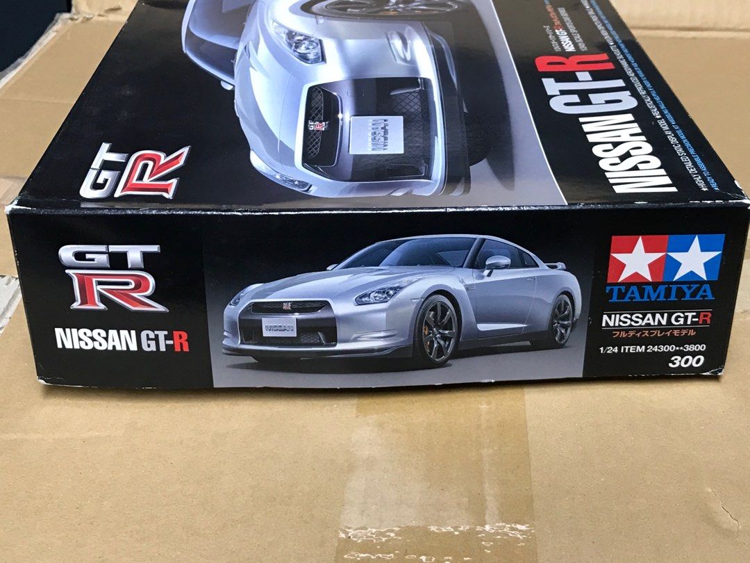 1/24 Nissan GT-R Tamiya R35 GTR Skyline model kit, 興趣及遊戲, 玩具 & 遊戲類 ...