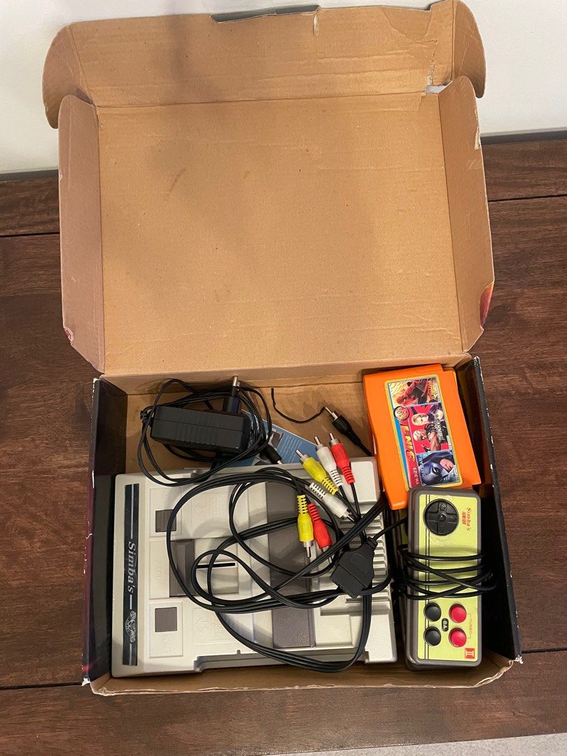 8 bit simba game console + 3 cartridges in working conditions , Video ...