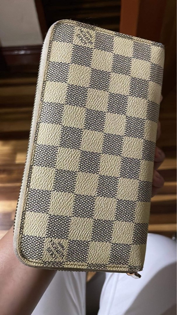 Authentic LV damier wallet, Luxury, Bags & Wallets on Carousell