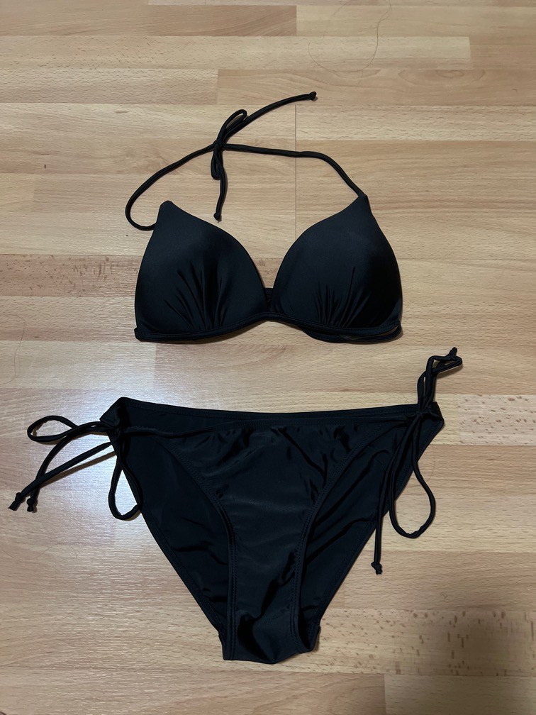 black bikini, Women's Fashion, Swimwear, Bikinis & Swimsuits on Carousell