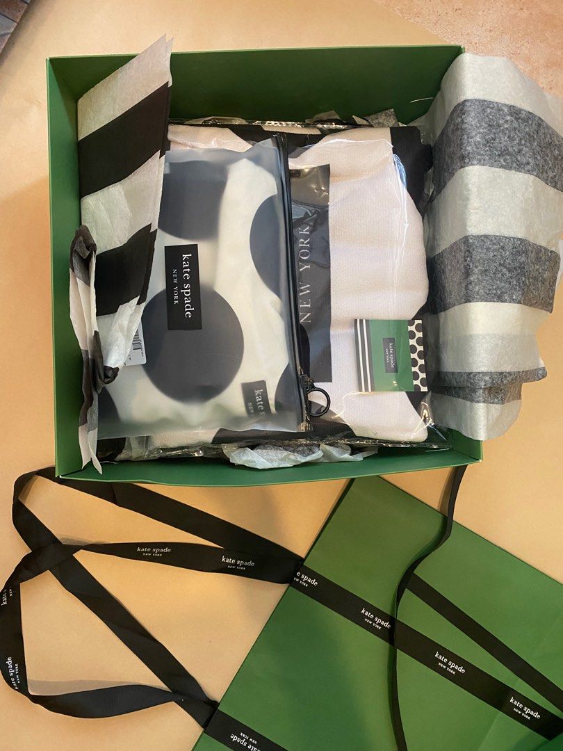Kate Spade 30th anniversary limited edition box set, 女裝, 手袋及銀包, Tote Bags - Carousell