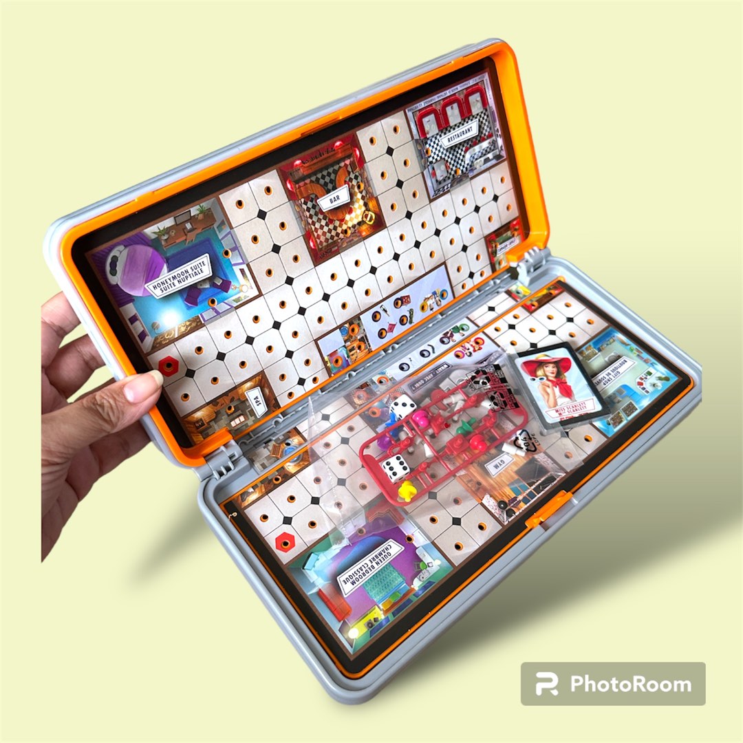 Clue Portable Board Game by Hasbro Gaming on Carousell