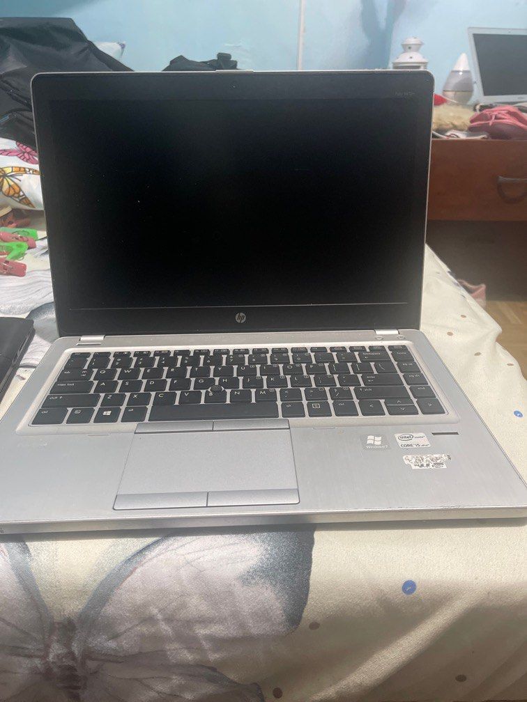 Defective laptops HP AND LENOVO on Carousell