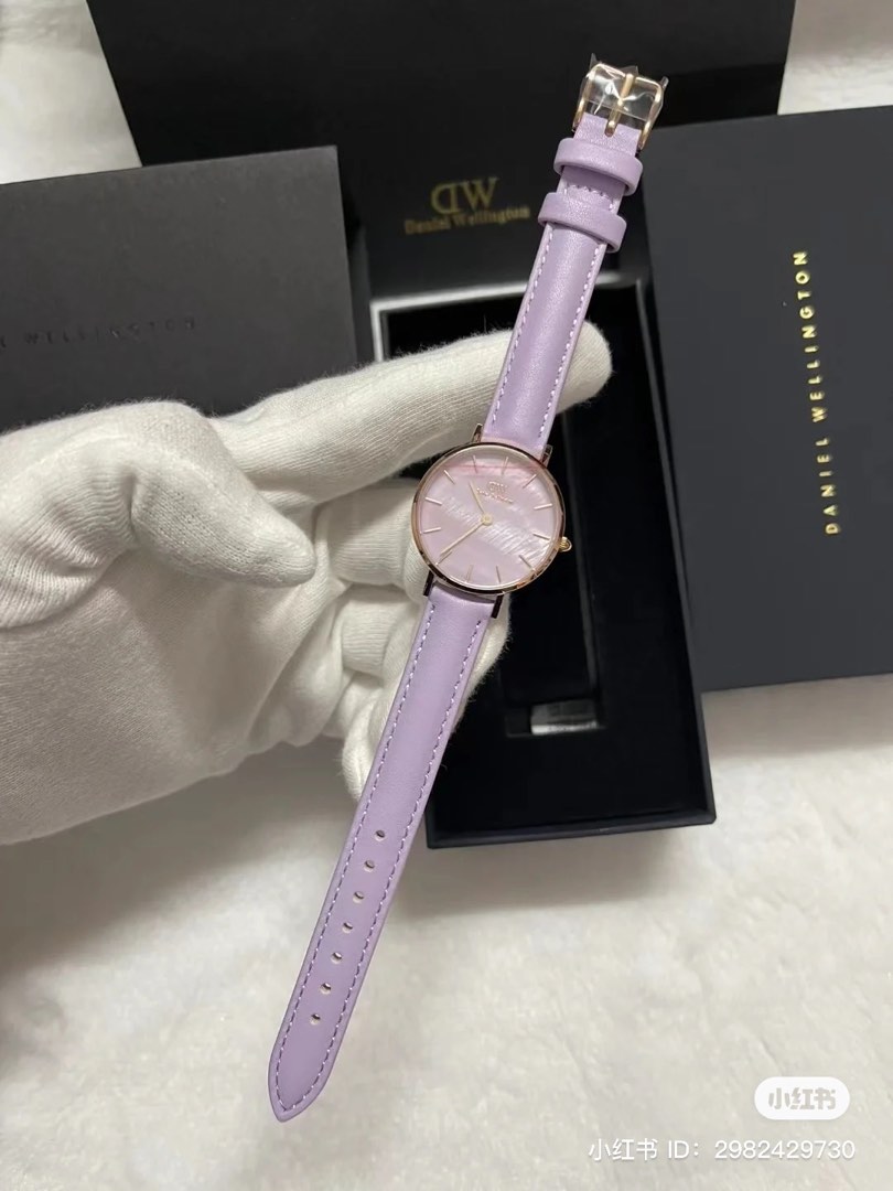 DW Petite Lavender Watch 28mm, Women's Fashion, Watches & Accessories ...