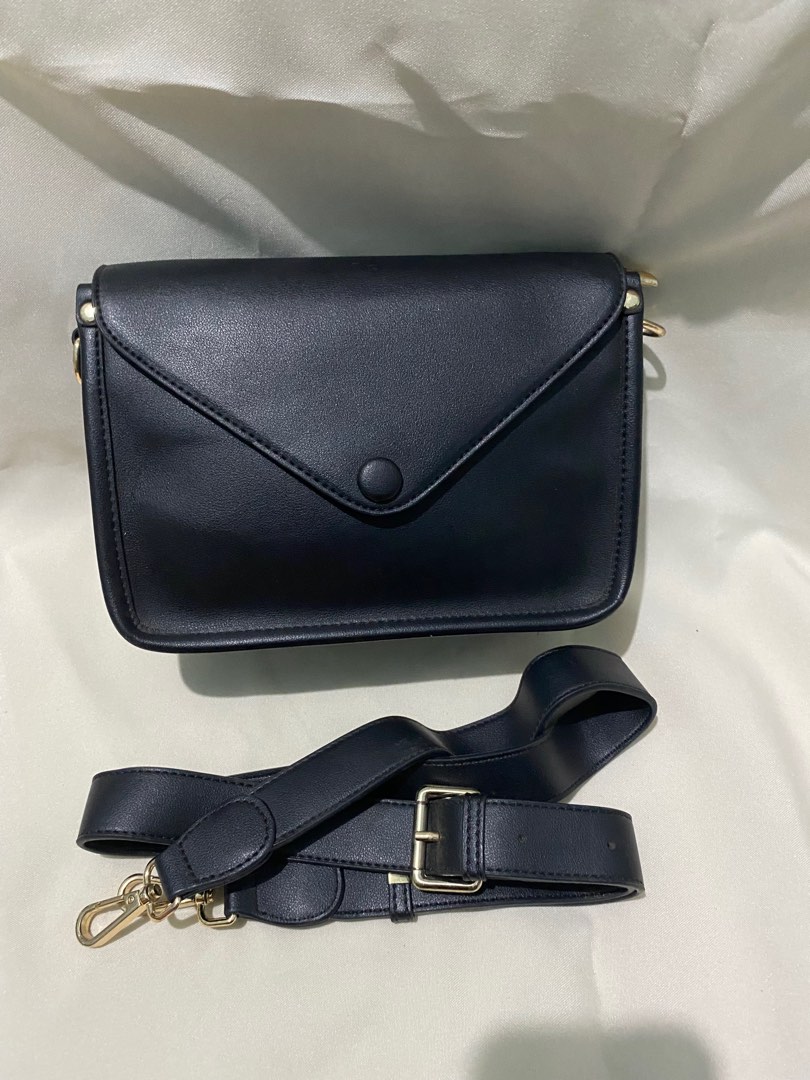 Envelope box type bag, Luxury, Bags & Wallets on Carousell