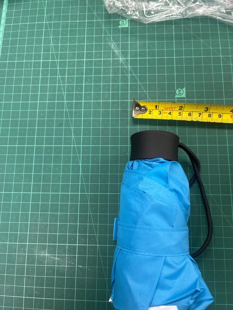Garmin 縮骨雨遮 摺傘 ｜ Garmin foldable umbrella, 興趣及遊戲, 旅行, 旅遊 - 雨傘 - Carousell