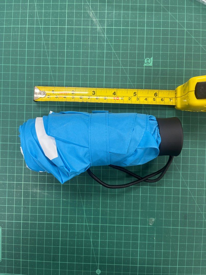 Garmin 縮骨雨遮 摺傘 ｜ Garmin foldable umbrella, 興趣及遊戲, 旅行, 旅遊 - 雨傘 - Carousell