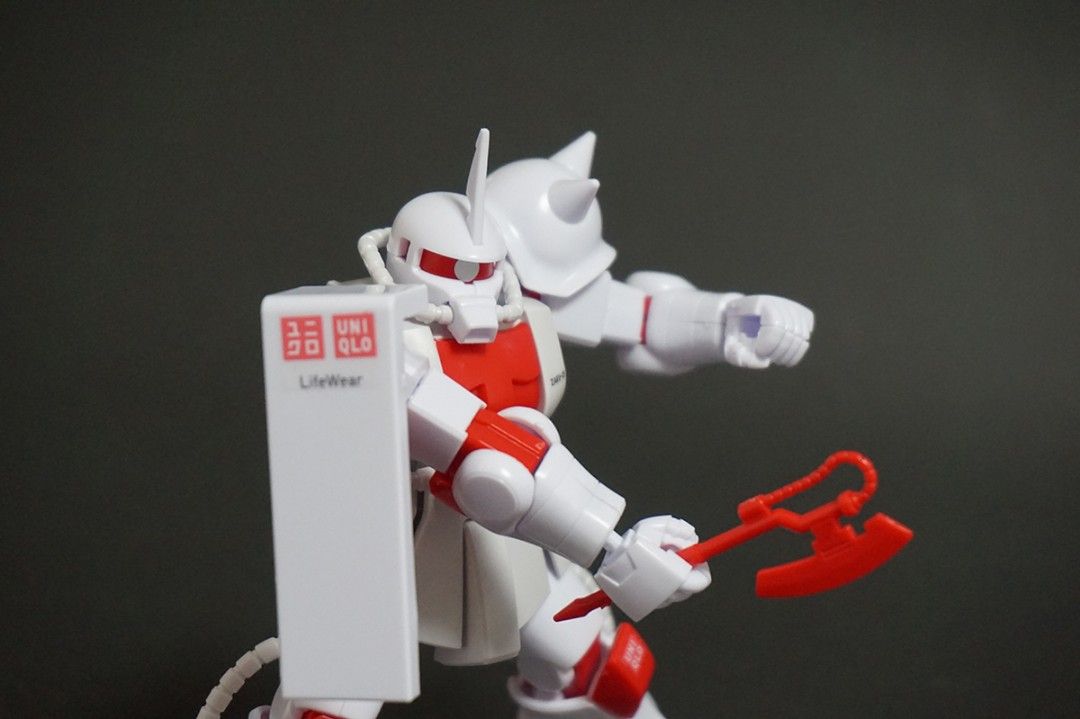 Gundam X Uniqlo collection Model kit Gunpla ms-06s Zaku II Uniqlo color ...