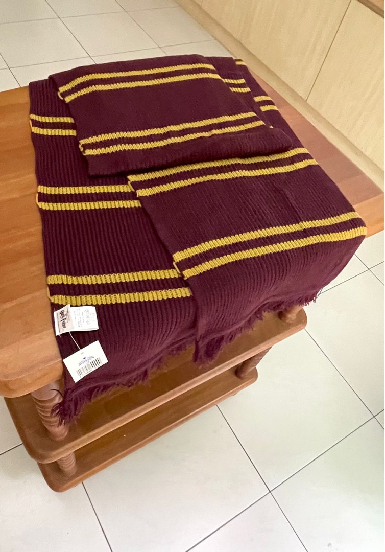 Harry Potter scarves, Hobbies & Toys, Memorabilia & Collectibles, Fan ...