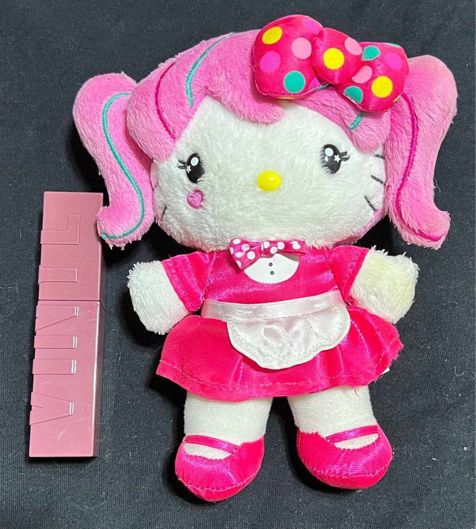 Hello kitty on Carousell