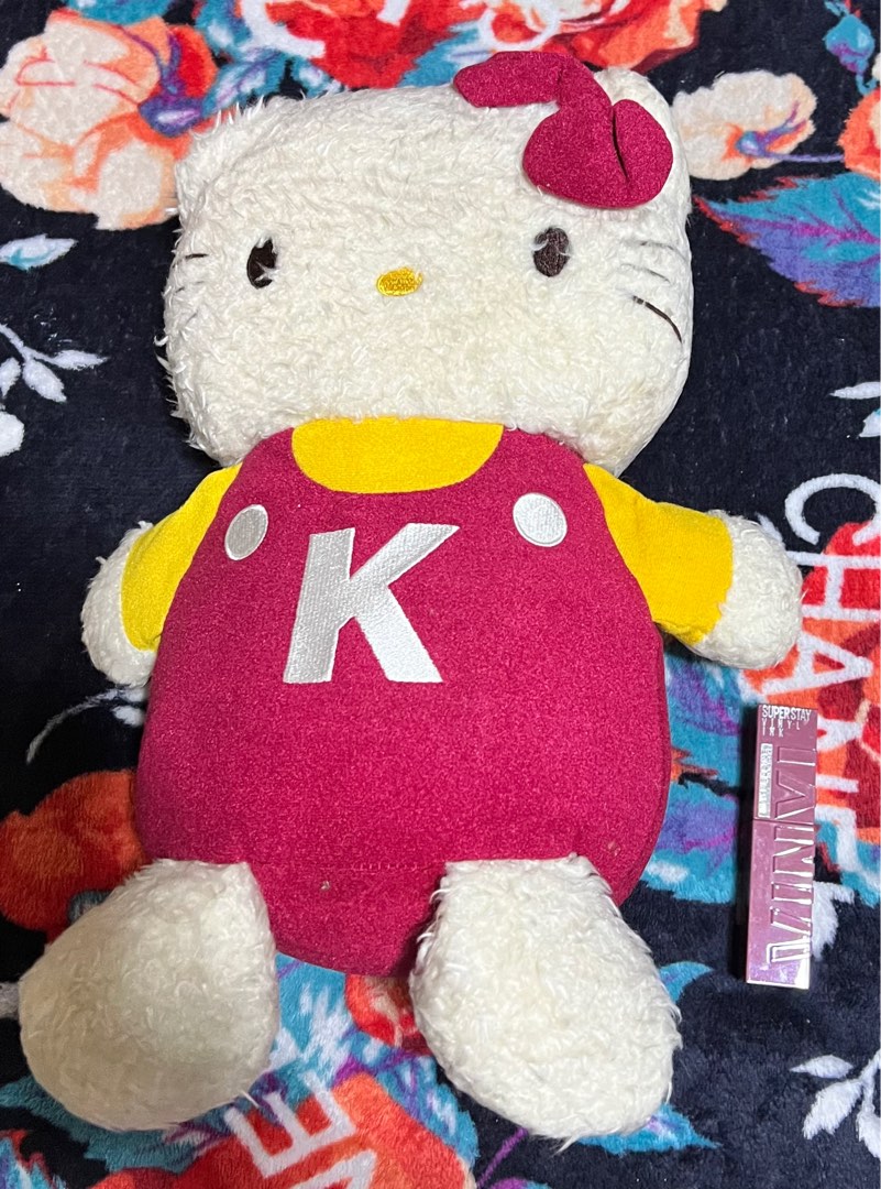 Hello kitty on Carousell