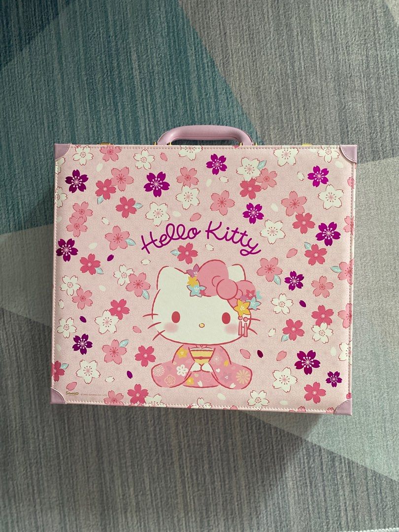 Sanrio Hello Kitty sakura Mahjong set, Hobbies & Toys, Toys & Games on ...