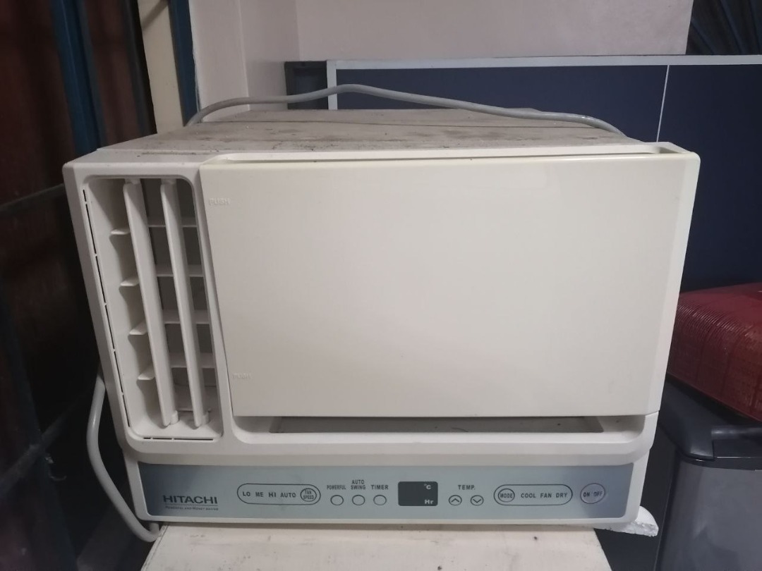 Hitachi 1HP Inverter Window Type Aircon Working 47x34cm, TV & Home ...
