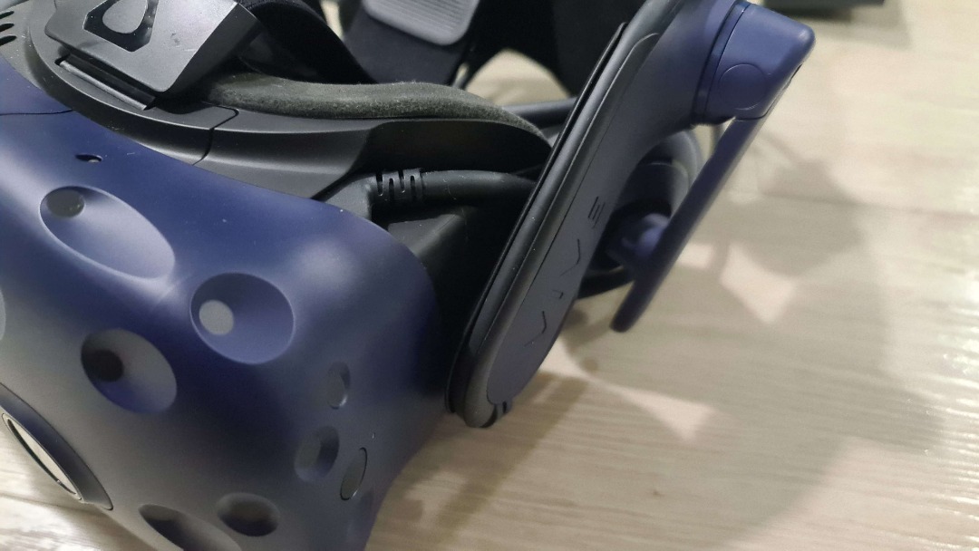 HTC Vive Pro Full Kit, Video Gaming, Gaming Accessories, Virtual ...