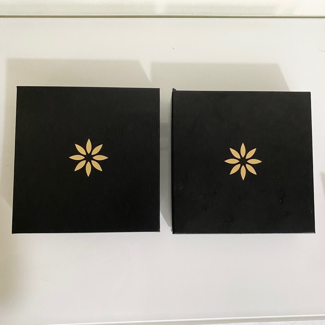 Invisalign Black Gold Boxes, Women's Fashion, Jewelry & Organisers ...