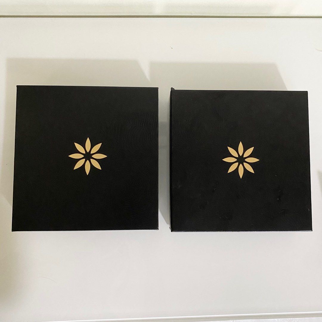 Invisalign Black Gold Boxes, Women's Fashion, Jewelry & Organisers ...