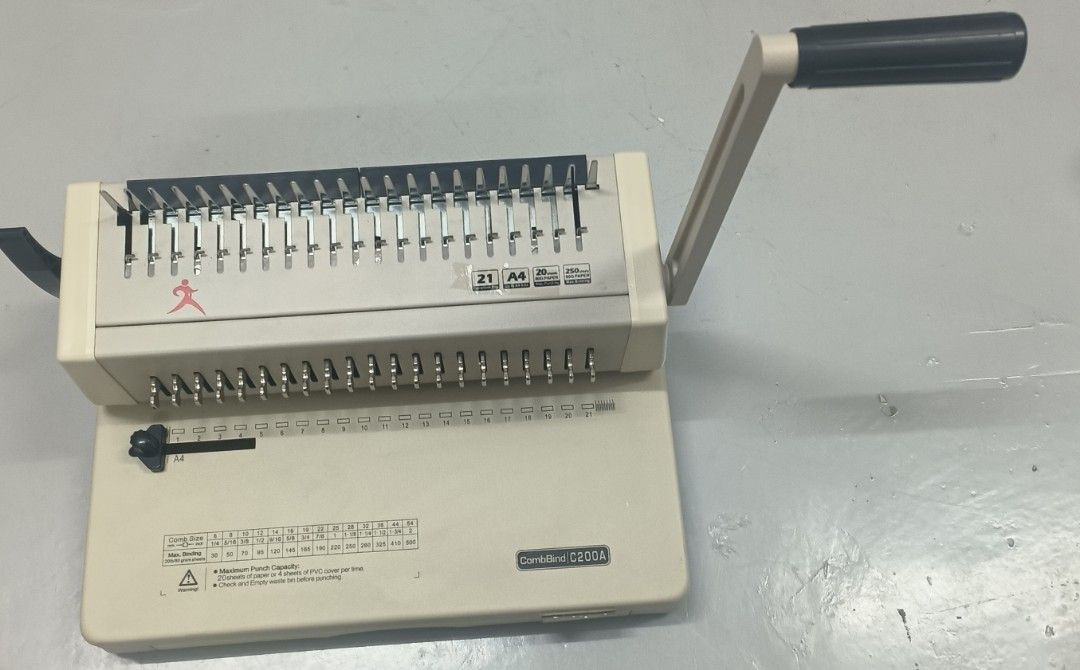 iTBOX Comb Binding Machine C200A, Hobbies & Toys, Stationery & Craft, Craft Supplies & Tools on ...