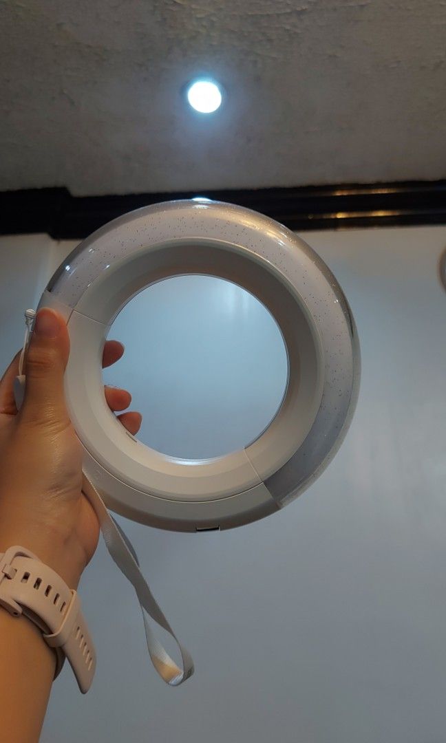 Itzy Light Ring, Hobbies & Toys, Music & Media, Music Accessories on Carousell