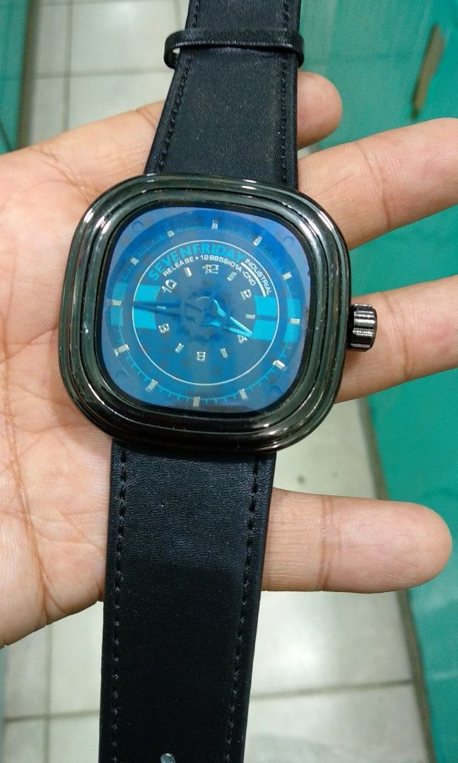 Jam tangan pria seven friday quartz sporty, Fesyen Pria, Jam Tangan di ...
