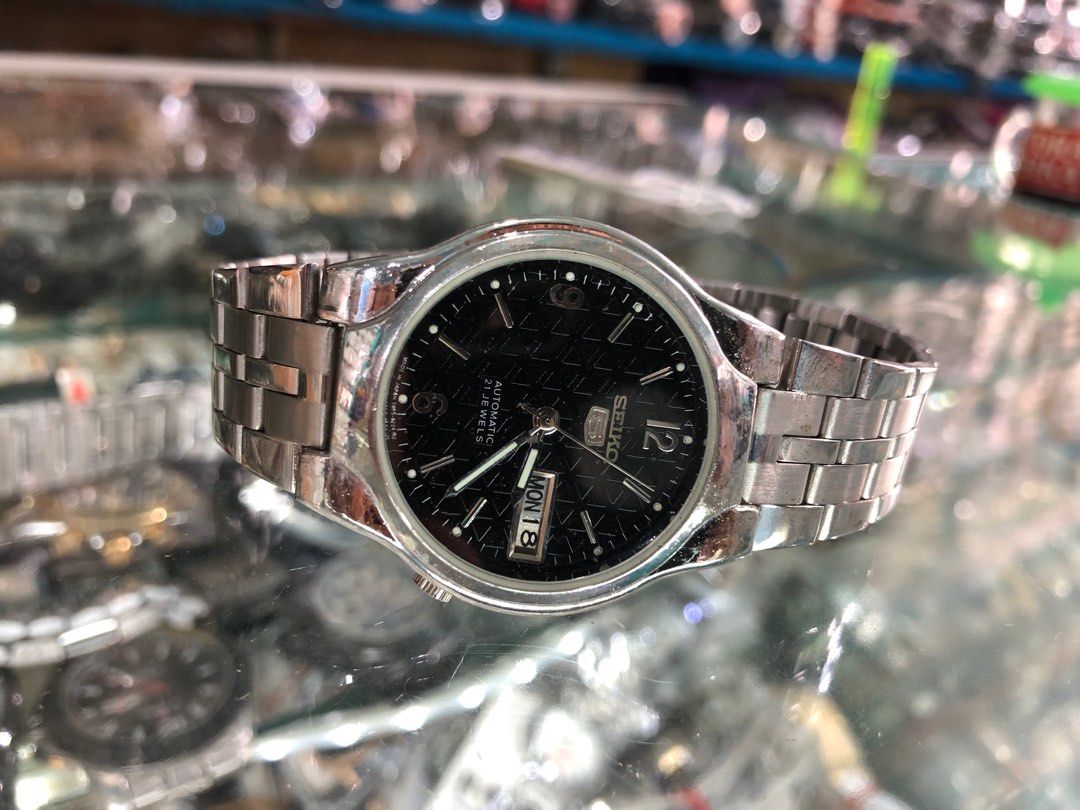 Jam tangan seiko 5 automatic elegant jam klasik, Fesyen Pria, Jam ...