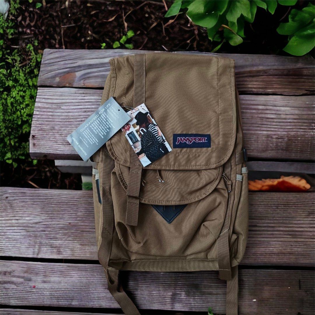 Jansport Hatchet on Carousell