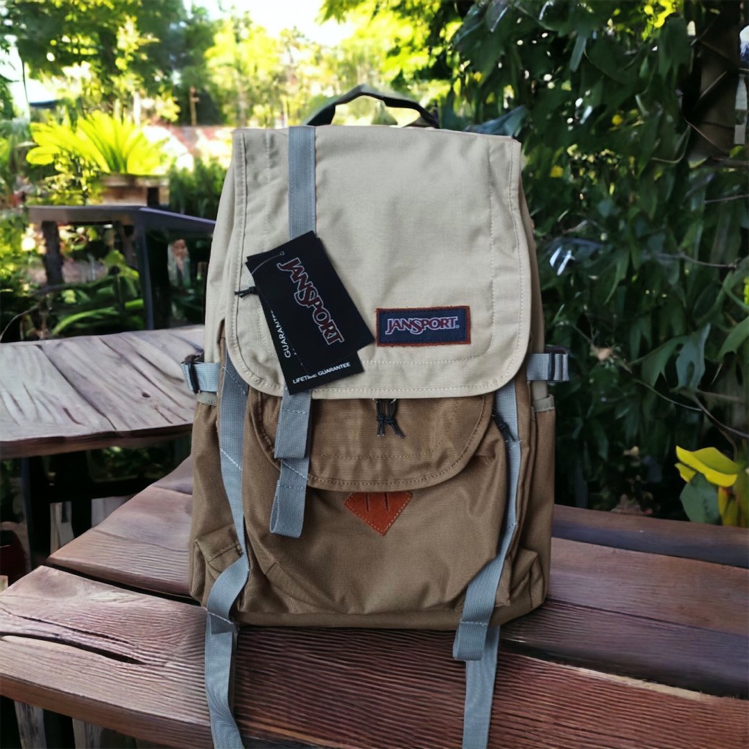 Jansport Hatchet on Carousell