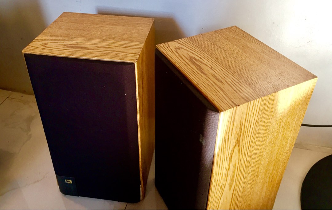 JBL J2060 Speakers with issue on Carousell