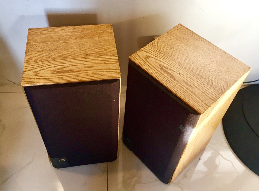 JBL J2060 Speakers with issue on Carousell