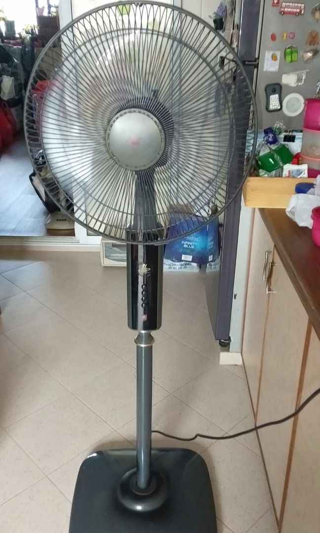 KDK 16 " old model stand fan, metal stand, Furniture & Home Living ...