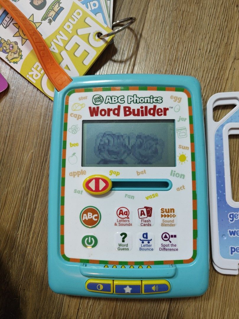 Leapfrog word builder screenfree, Hobbies & Toys, Toys & Games on Carousell