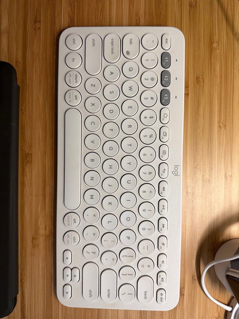 Logitech K380 White Keyboard, Computers & Tech, Parts & Accessories ...