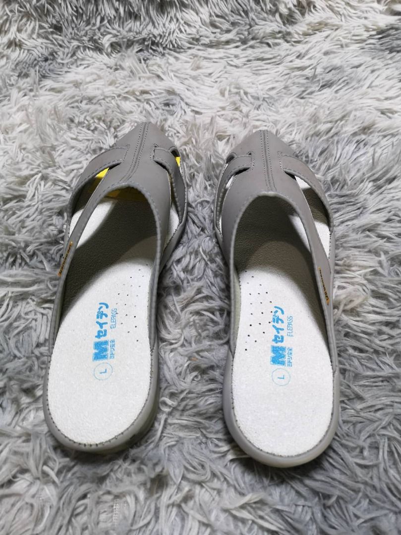 Midori Gray Leather Closed Toe Slippers, Men's Fashion, Footwear ...