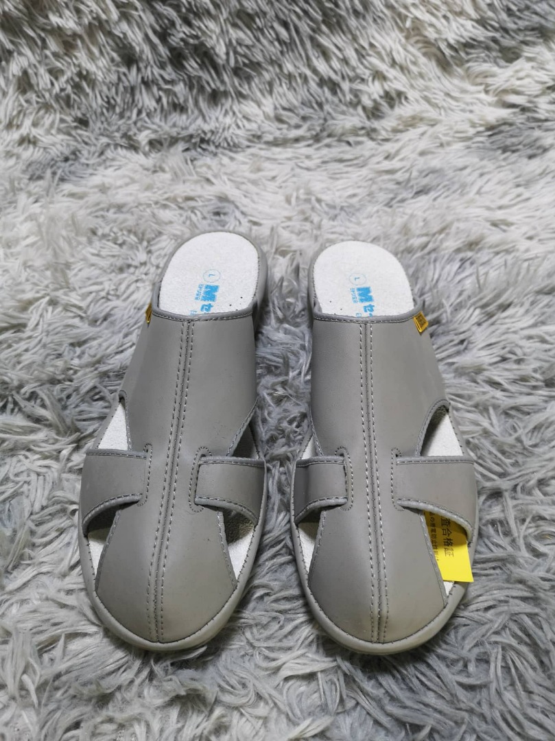 Midori Gray Leather Closed Toe Slippers, Men's Fashion, Footwear ...