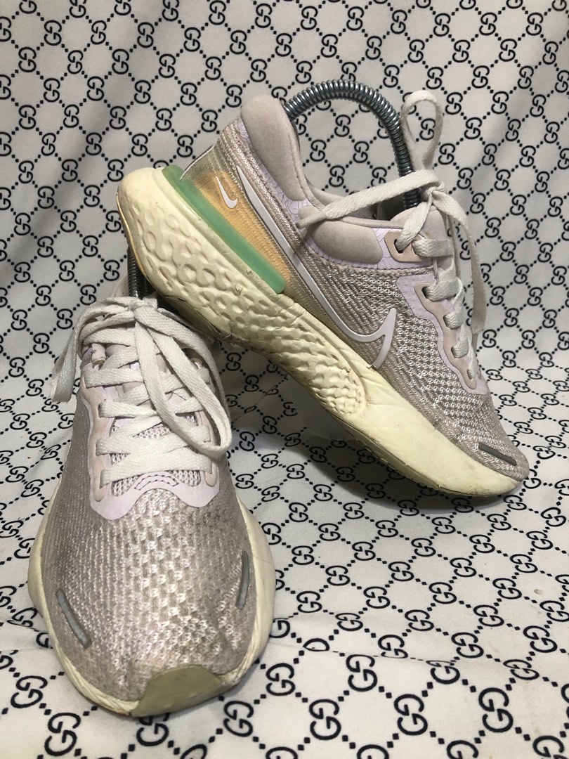 Nike ZoomX, Women's Fashion, Footwear, Sneakers on Carousell